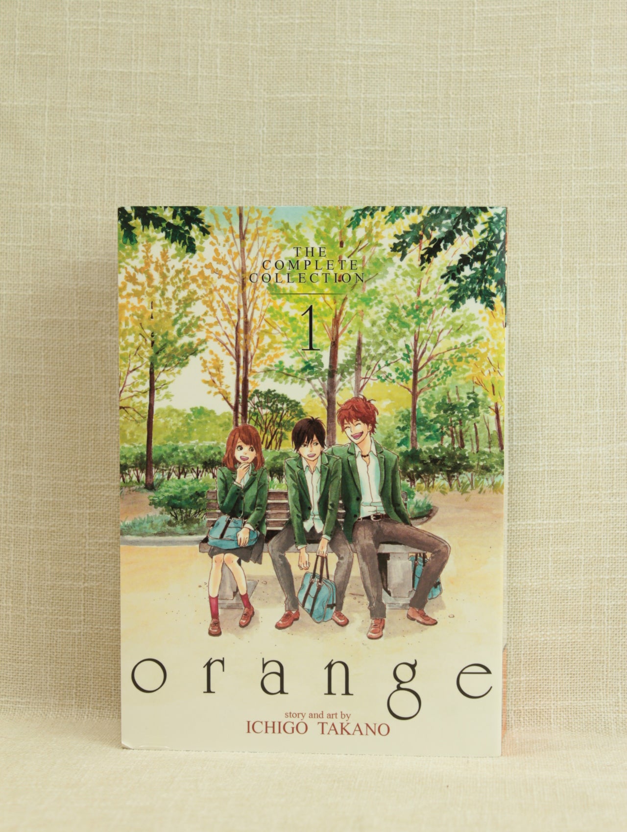 orange: The Complete Collection 1 – Dotted Lines